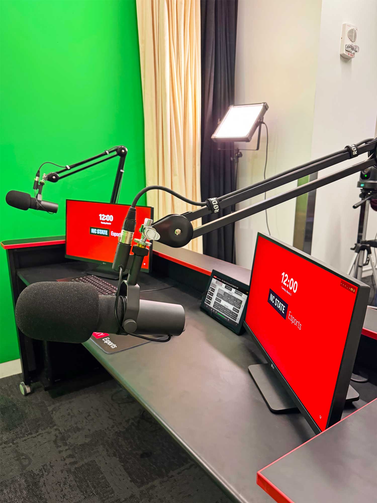 Extron aporta dinamismo a los esports de la NC State University | Extron